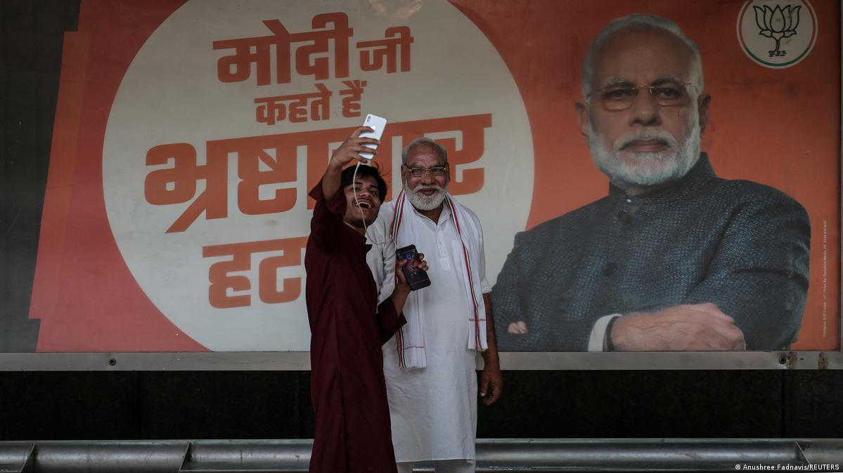 मिलिए प्रधानमंत्री नरेंद्र मोदी के हमशक्लों से