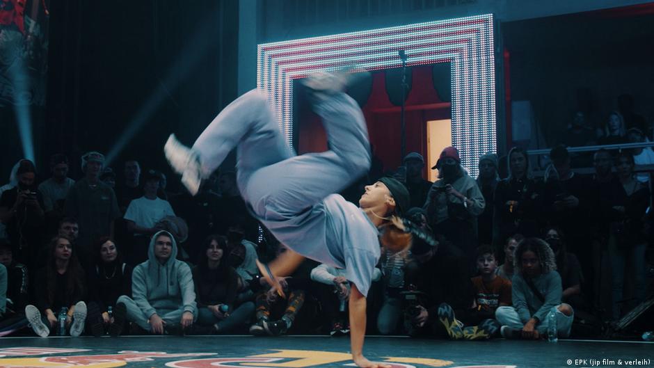 'Dancing Heartbeats' follows German breakdancers – DW – 05/25/2024