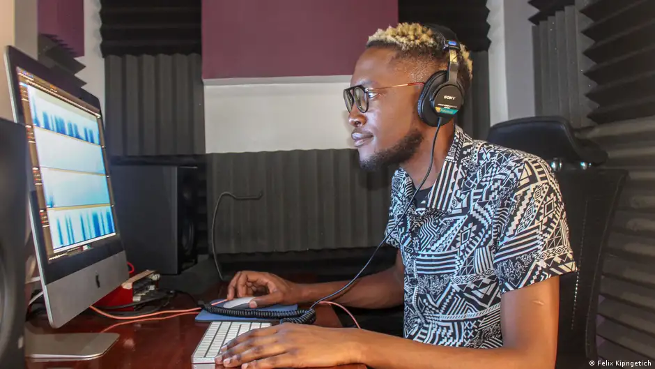 Sound thinking: Honing your audio editing skills, maybe even with some AI help | Podcasting | DW ...