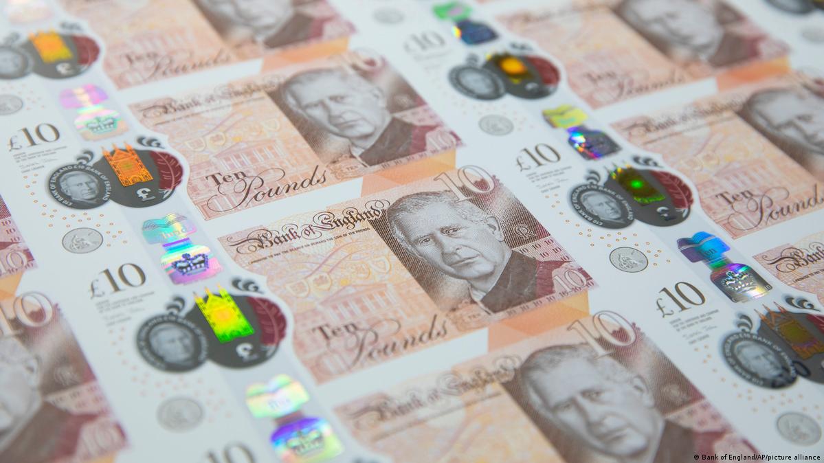 Are all Commonwealth countries releasing King Charles money? – DW – 06 ...