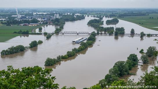 Germany floods: Rain eases as fifth death confirmed – DW – 06/04/2024