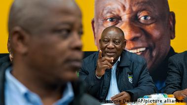 South Africa: Pros and cons of a national unity government – DW – 06/11/2024