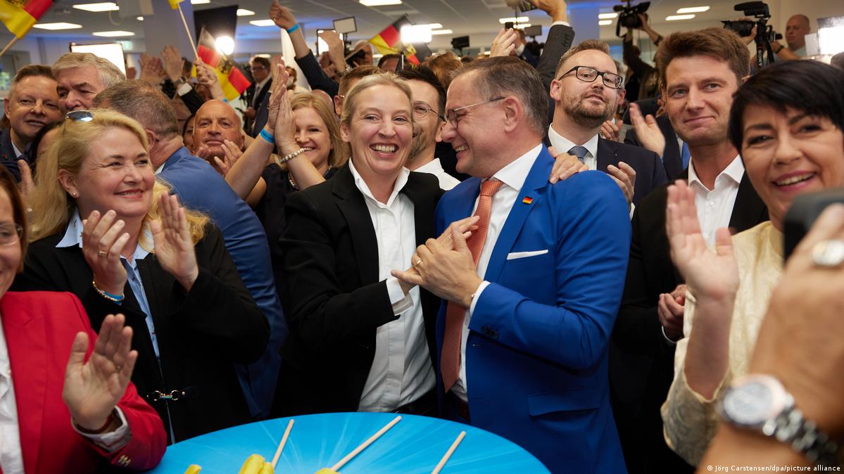 AfD: How Germany's far right won over young voters – DW – 06/10/2024