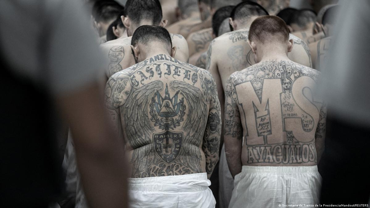 Dictan penas de hasta 120 años a pandilleros en El Salvador