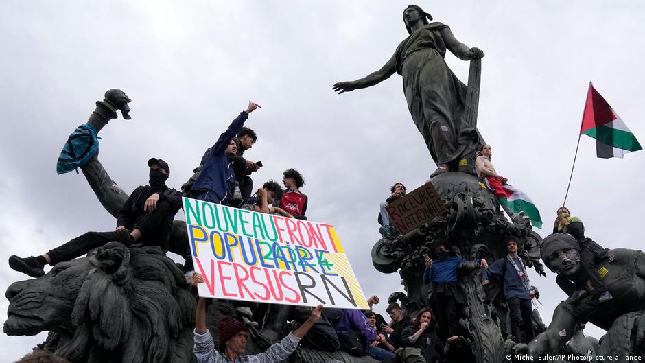 French march against far-right National Rally as polls loom