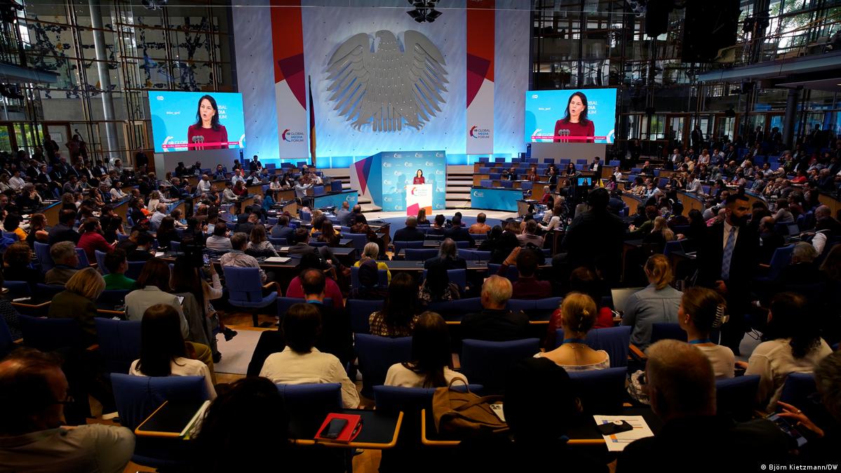 DW's Global Media Forum 2024: Media industry under pressure