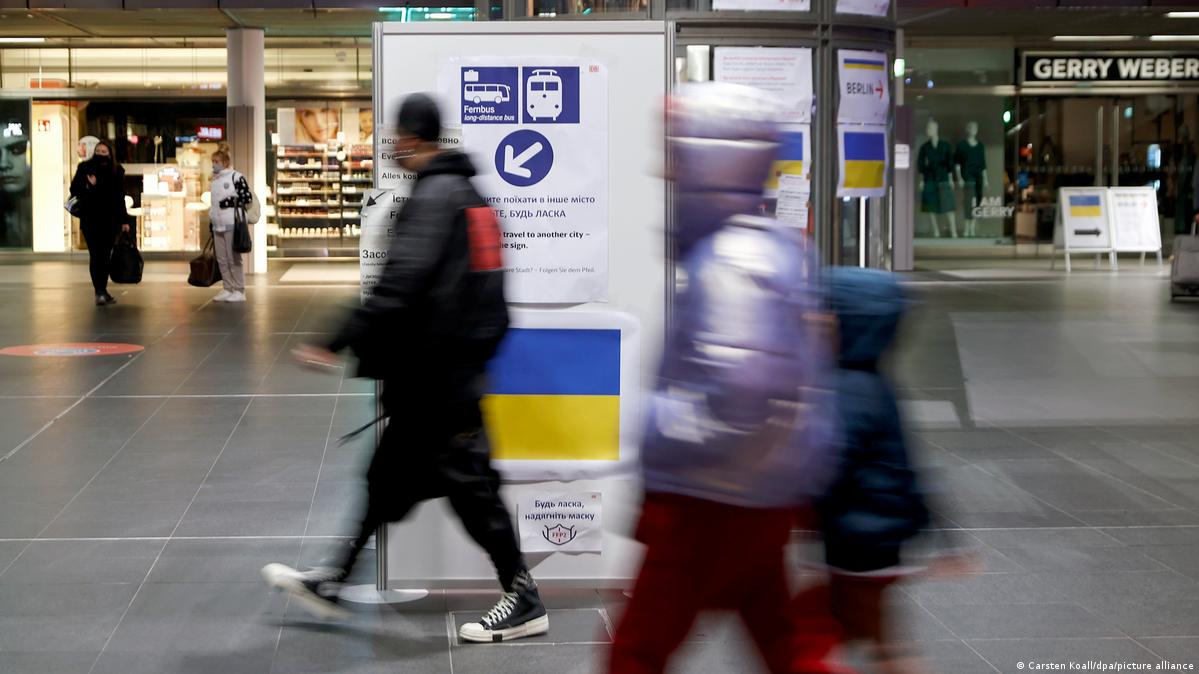 Germany's center right gets tough on Ukrainian refugees – DW – 06/24/2024