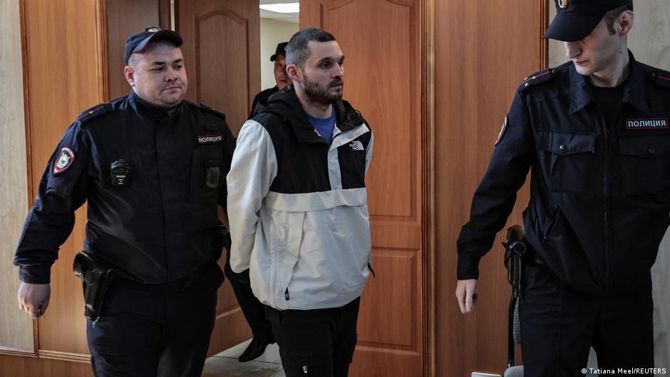 俄法院判处美国士兵3年9个月监禁 | 八阕