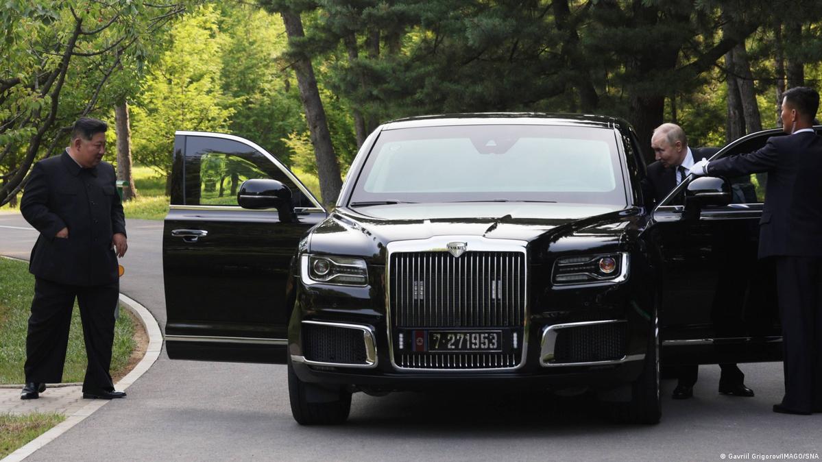 У подарованому Путіним Кім Чен Ину Aurus є "ворожі" деталі – DW – 28.06.2024