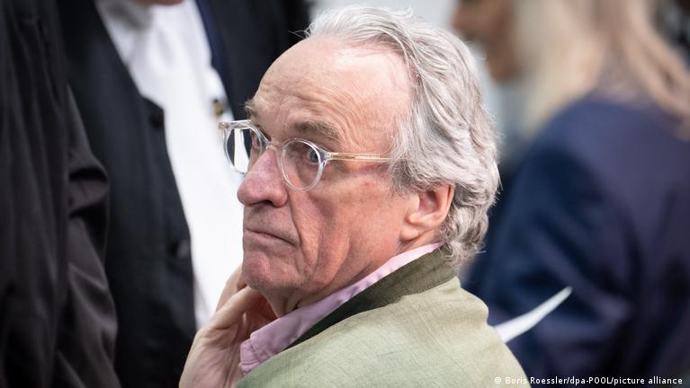 Germany: Prince Reuss denies guilt at 'Reichsbürger' trial – DW – 06/28 ...