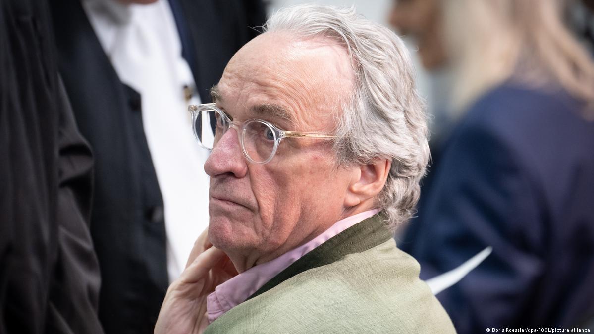 Germany: Prince Reuss denies guilt at 'Reichsbürger' trial – DW – 06/28 ...