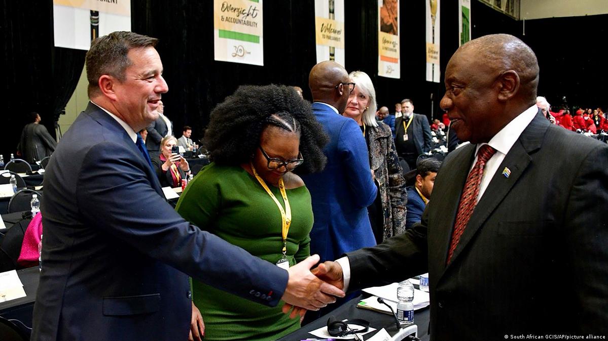 South Africa: The aftermath of land reforms – DW – 02/11/2025