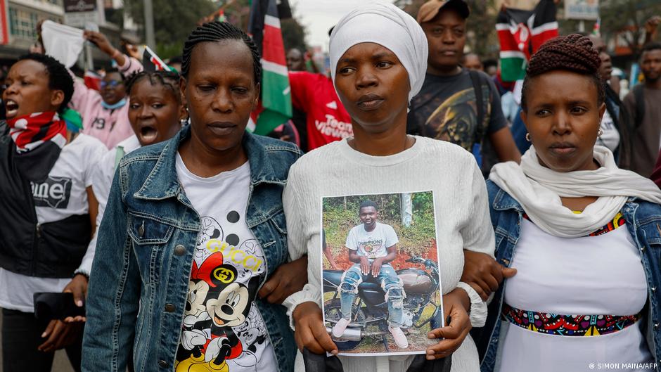 Kenyans vow to continue anti-government protests