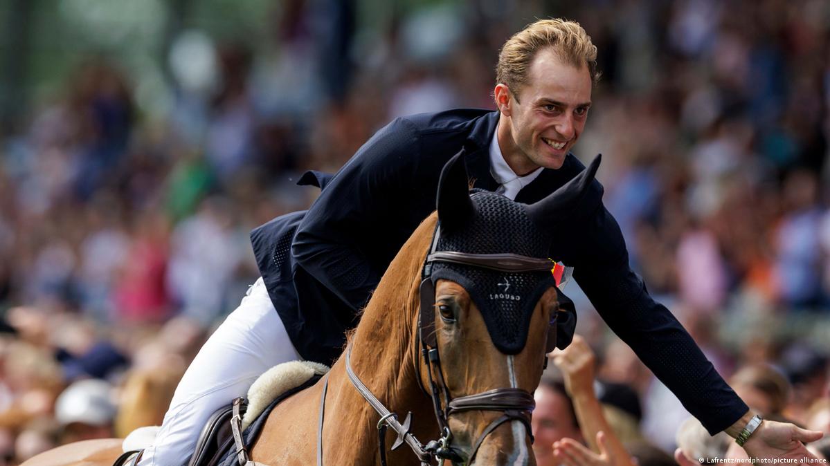 CHIO Aachen: Richard Vogel in vollem Galopp Richtung Olympia – DW – 04. ...