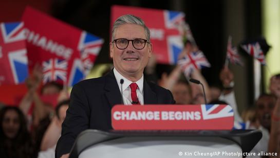 UK election: Keir Starmer's Labour wins landslide victory