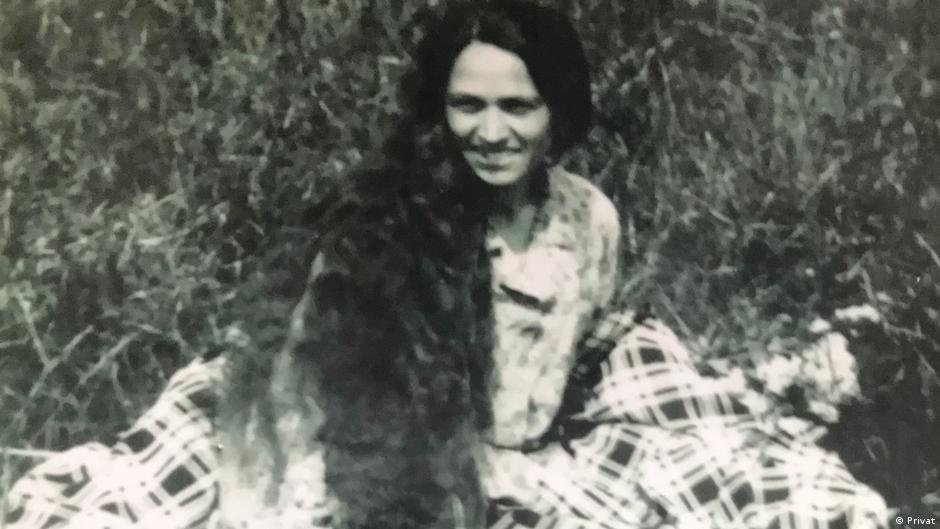 Romski odevni stilovi: spoj tradicionalnog i ličnog – DW – 1. 8. 2024.