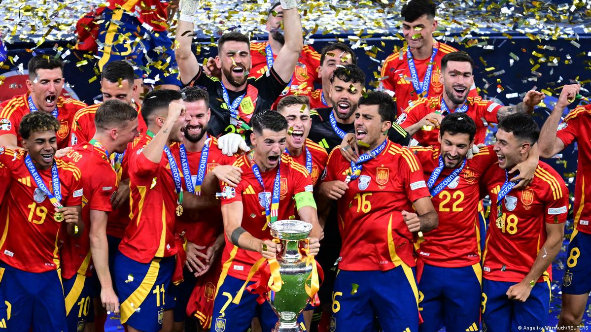 Euro 2024: Spain strike late, beating England 2-1 in final