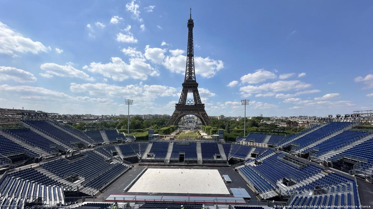 Paris 2024 : le cécifoot au pied de la Tour Eiffel