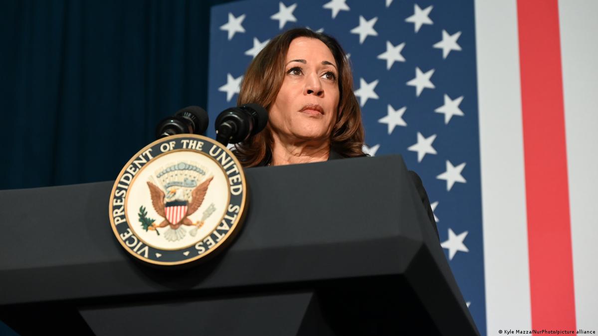 Fact check: What's behind Kamala Harris citizenship claims? – DW – 07 ...