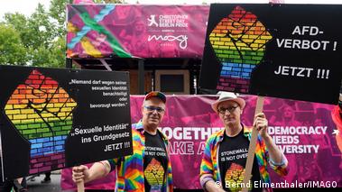 LGBTQ+ rights in Germany: Protected in the constitution? – DW – 08/10/2024