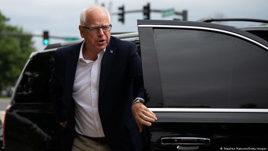 ABD'de Harris'in başkan yardımcısı adayı Tim Walz – DW – 06.08.2024