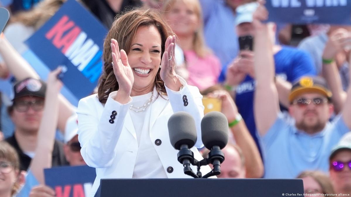 Why Kamala Harris' laugh is a secret weapon – DW – 08/14/2024
