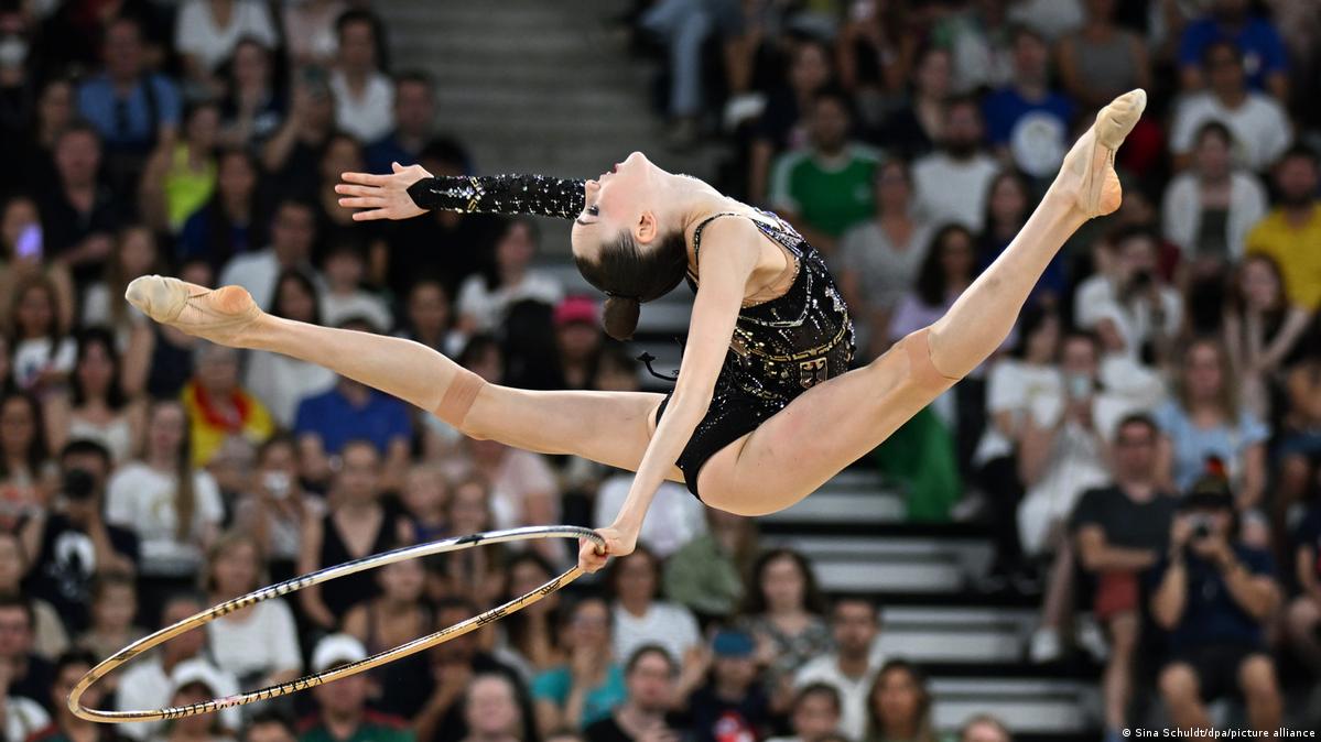 Sportgymnastin Darja Varfolomeev gewinnt Olympia-Gold – DW – 09.08.2024