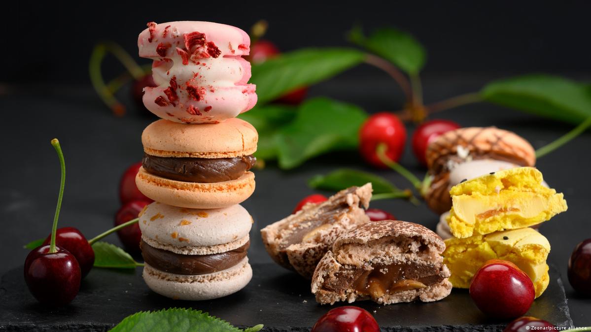 Healthy eating: Why teens gorge and older people peck – DW – 08/22/2024