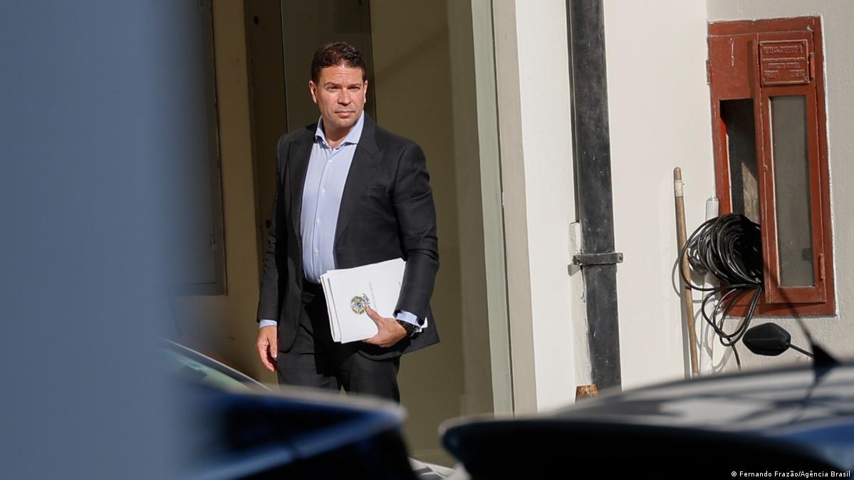 PF retira credenciais de agente dos EUA por "reciprocidade"