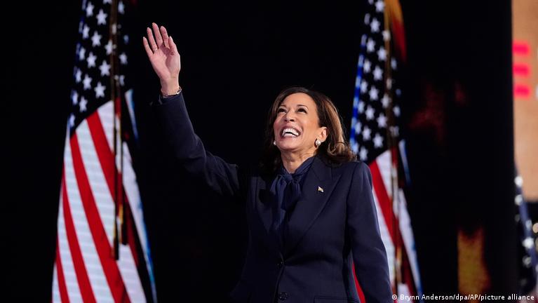 Wie Kamala Harris die Demokraten begeisterte – DW – 23.08.2024