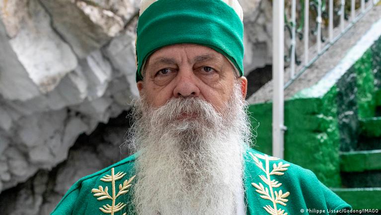 Bektaşi lider Arnavutluk'ta kurulacak mikrodevleti anlattı