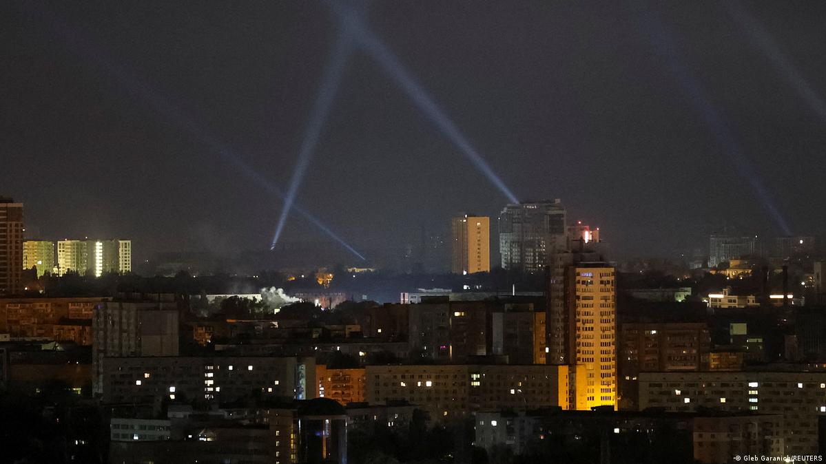 Ukraine updates: Poltava missile strike kills dozens – DW – 09/04/2024