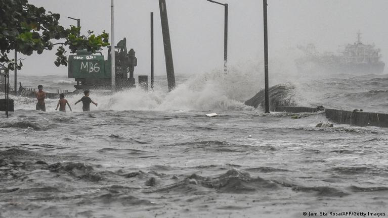 World Risk Report: Where are natural disasters most common?