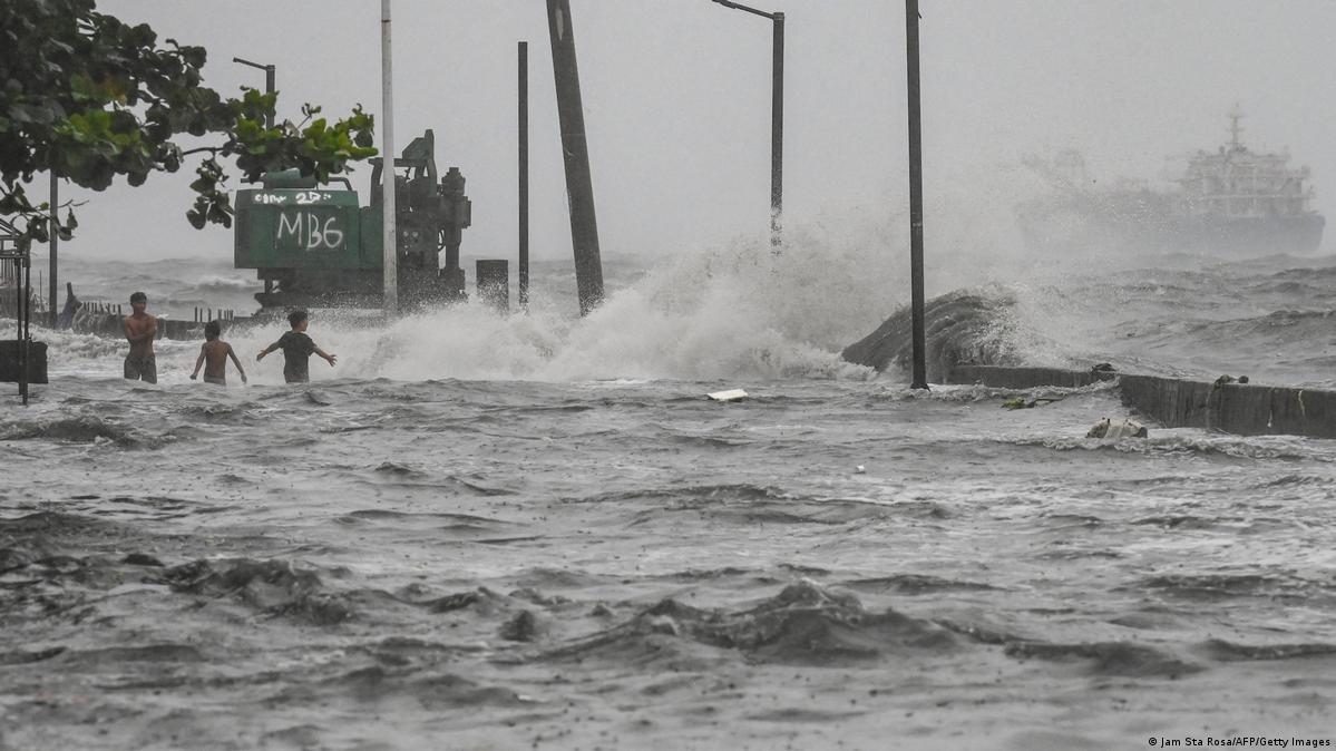 World Risk Report: Where are natural disasters most common? – DW – 09 ...