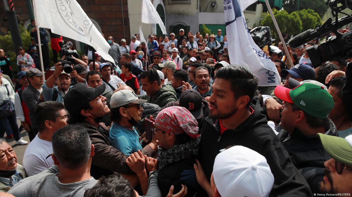 Jueces protestan frente al Congreso contra reforma judicial