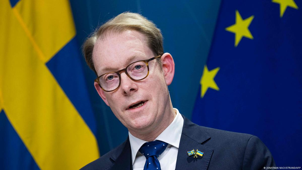 Sweden: Foreign Minister Tobias Billstrom steps down