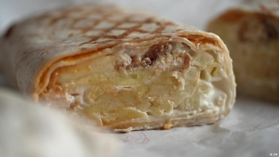 French tacos tempt taste buds in France – DW – 09/09/2024