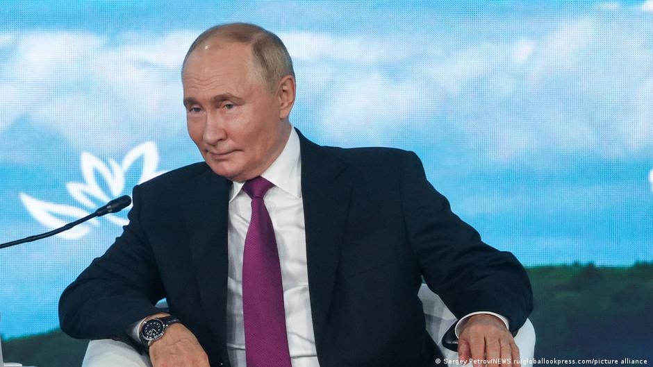 US election: Putin claims to prefer Harris over Trump – DW – 09/05/2024