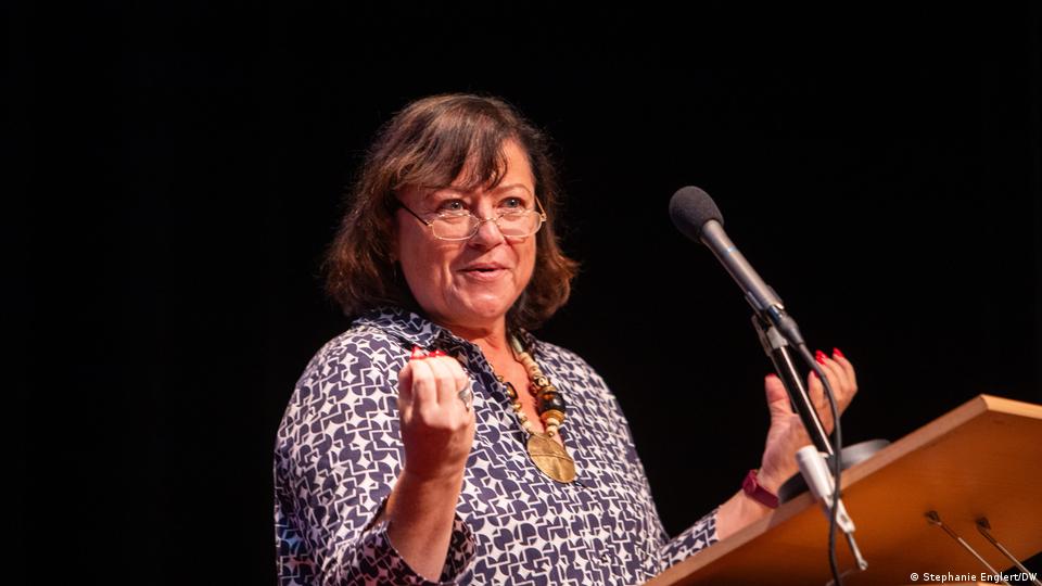 DW Akademie and EPJT launch French language Master's program