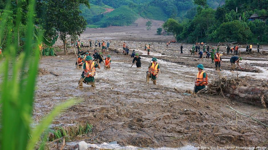 Typhoon Yagi batters Thailand, Myanmar as Vietnam cleans up – DW – 09 ...