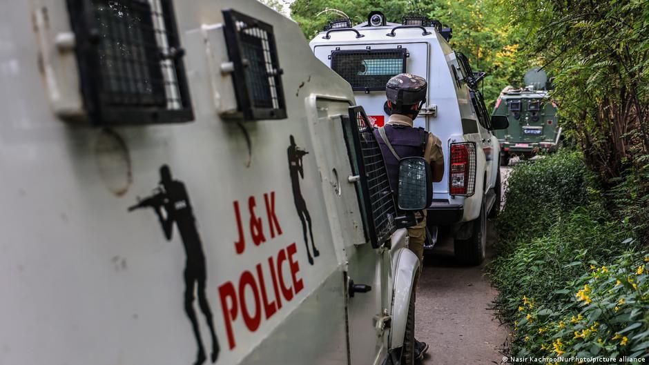 India: Two soldiers killed in Kashmir ahead of Modi rally – DW – 09/14/2024