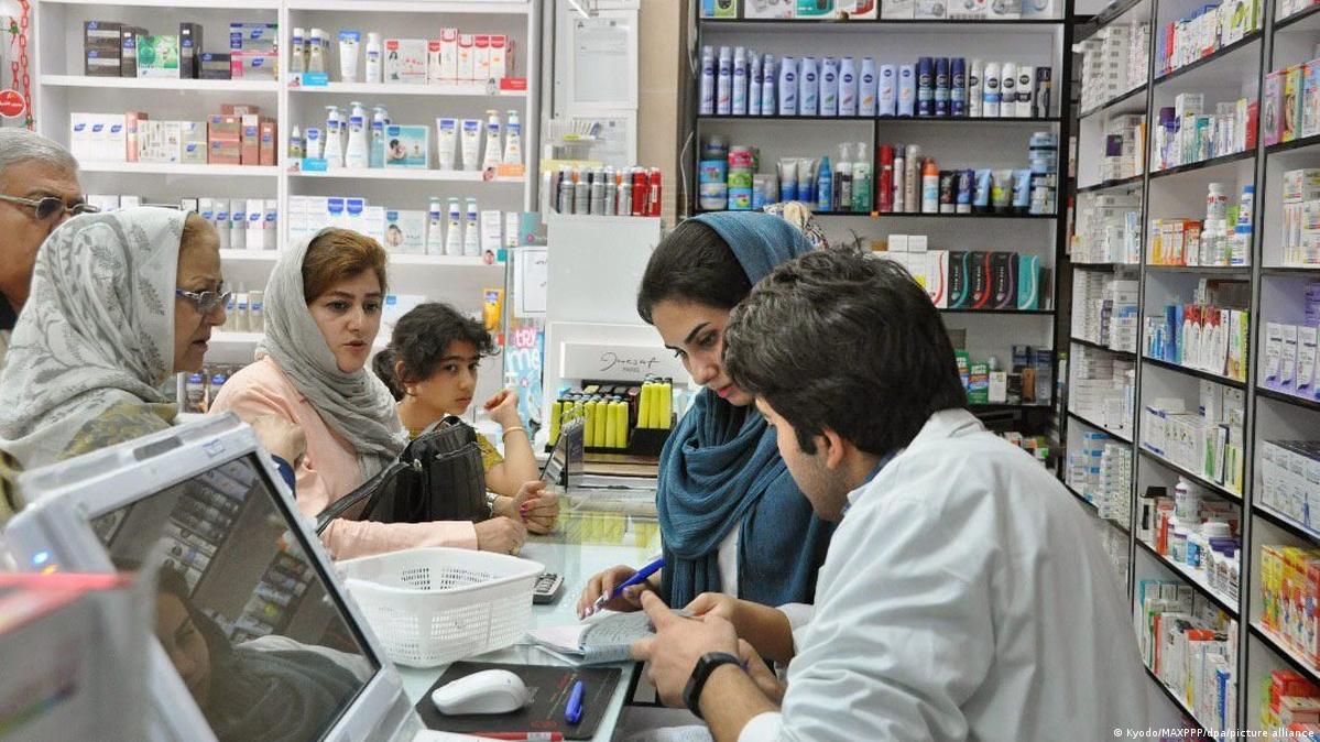 Iran sanctions mean life-saving medication in short supply – DW – 11/23 ...