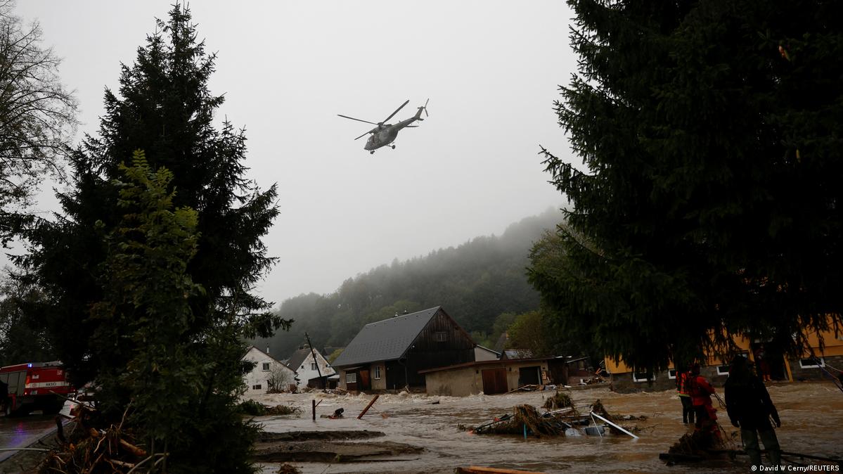 Europe floods: Death toll rises as Storm Boris wreaks havoc – DW – 09 ...