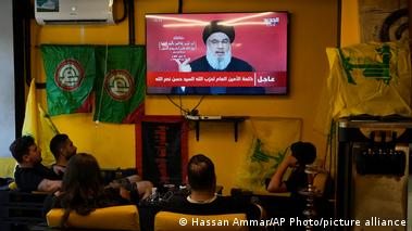 Ataque aéreo israelense mata líder do Hezbollah no Líbano – DW – 28/09/2024