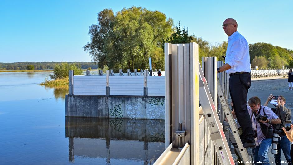 Brandenburg election: Campaigns and a concert on eve of vote – DW – 09 ...