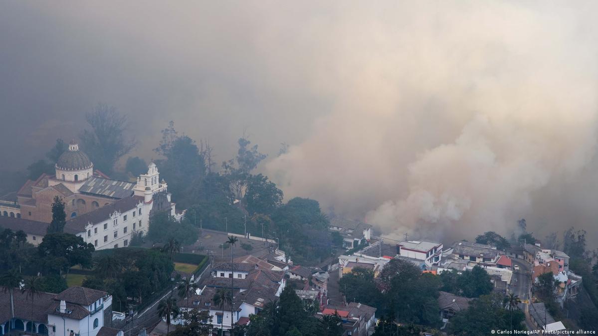 Quito en situación "crítica" por cinco incendios forestales – DW – 25 ...