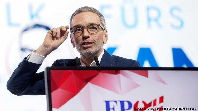 Austria: Freedom Party path to power may boost EU far right – DW – 01 ...