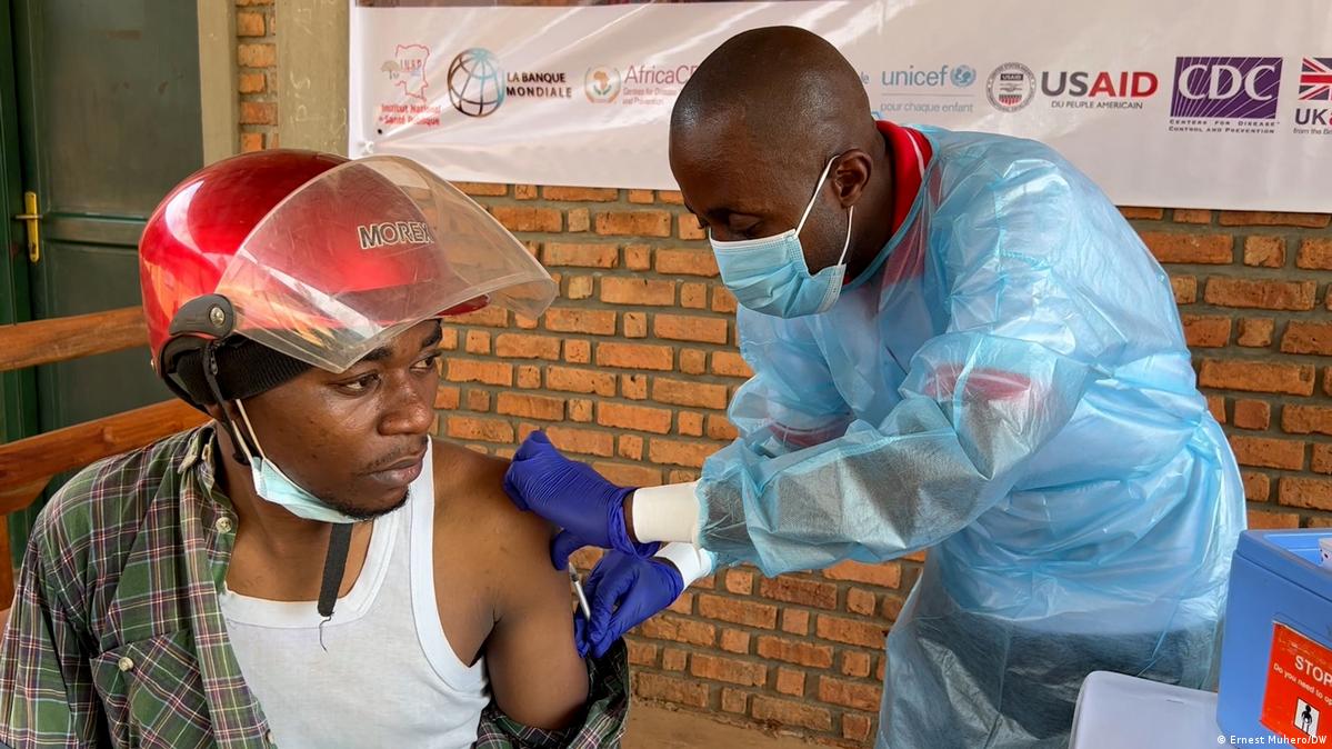 Zaidi ya watu 50,000 wamepata chanjo ya Mpox Kongo na Rwanda – DW – 02. ...