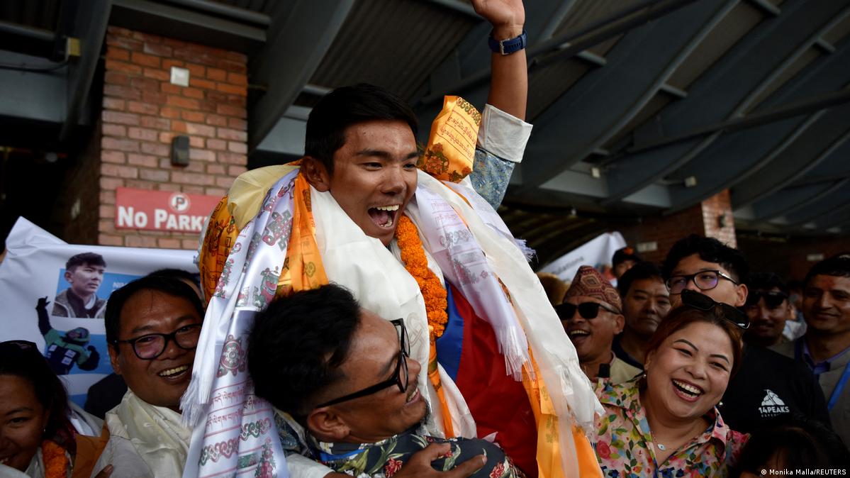 Nepali teen hailed after setting 8,000-meter peak record