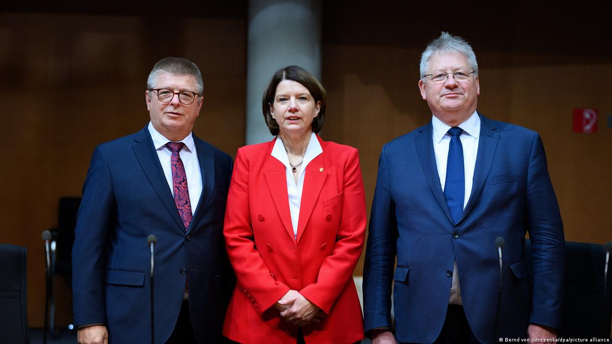 Germany: Spy chiefs warn of increasing Russian threat – DW – 10/14/2024